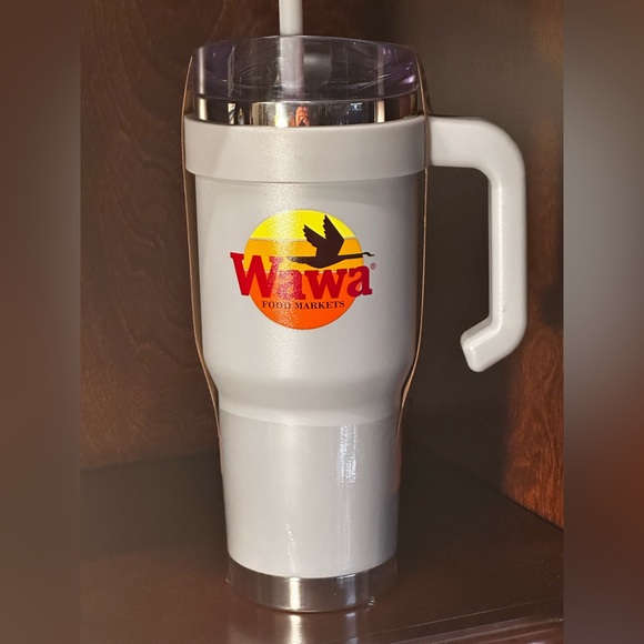 WAWA | Dining | Wawa 32oz Brute Mug Tumbler With Handle And Straw ...